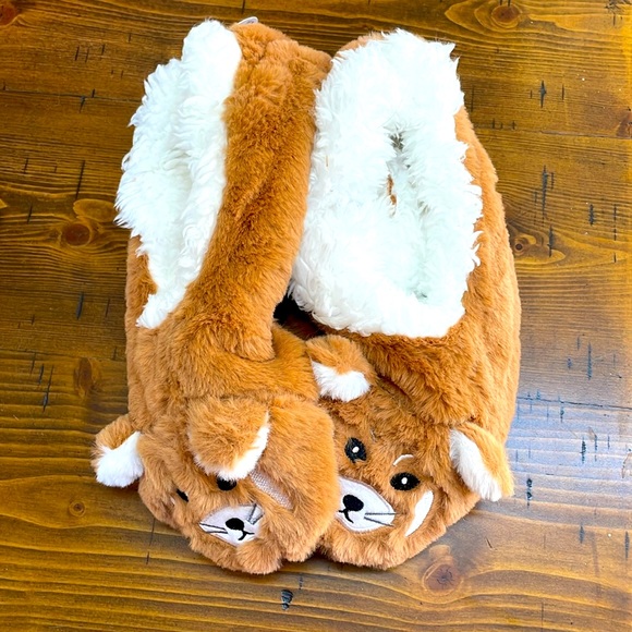 Snoozies | Shoes | New Fox Slippers Nwt | Poshmark